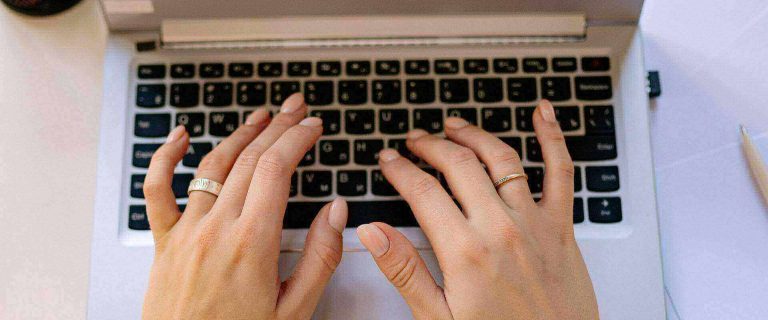 Signing Papers: How to Do it Electronically | Signaturely